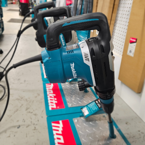 Louis Williams & Sons: Power Tools & Hardware - East Flat Rock, NC