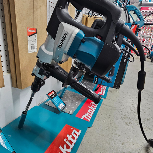 Louis Williams & Sons: Power Tools & Hardware - East Flat Rock, NC