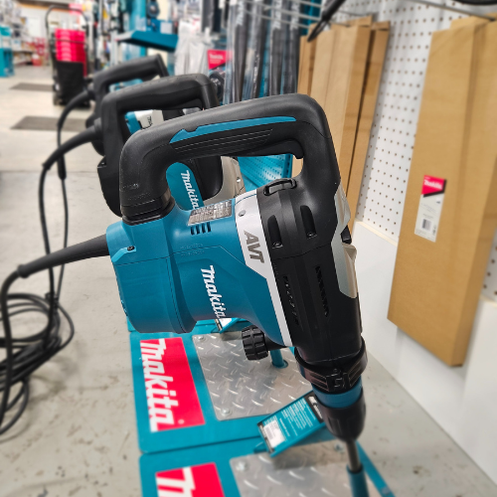 Louis Williams & Sons: Power Tools & Hardware - East Flat Rock, NC
